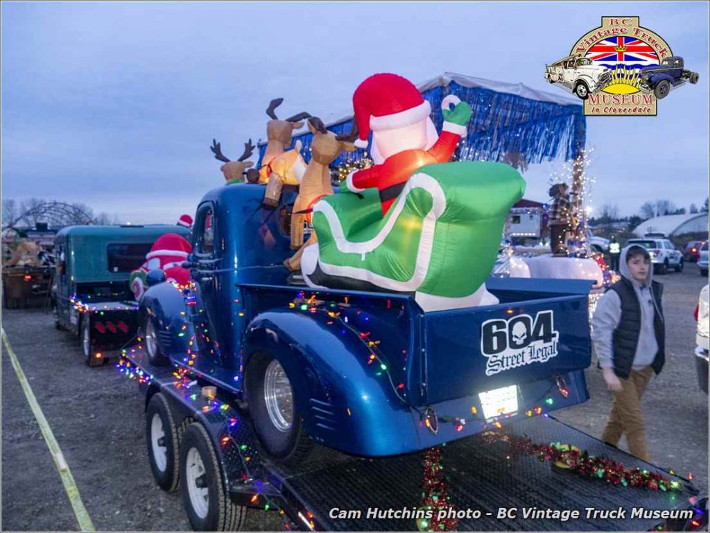 2019 Cloverdale Surrey Santa Parade of Lights – BC Vintage Truck Museum